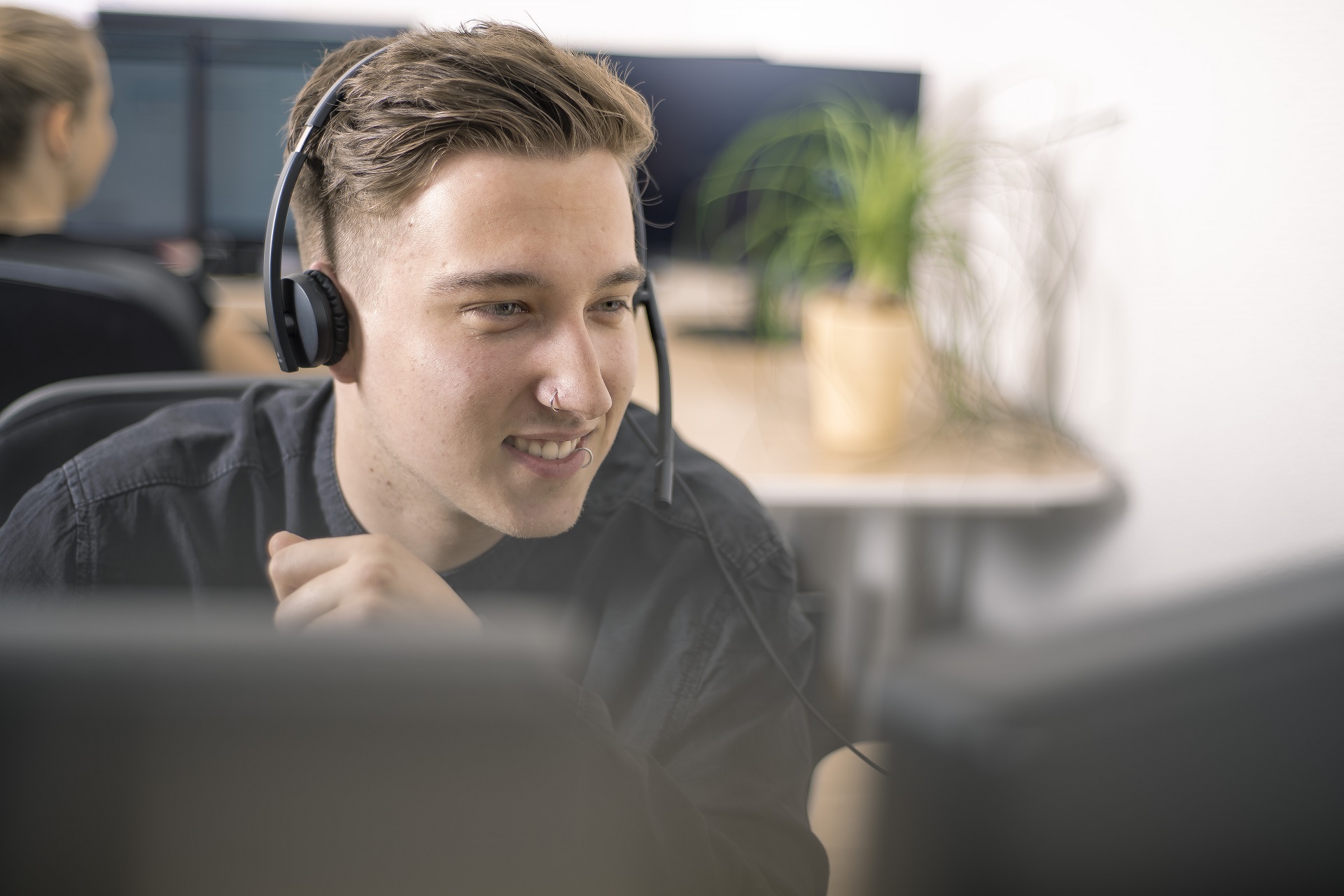 Kontakt und Support für MR Control. Telefonisch und mit Fernwartung.